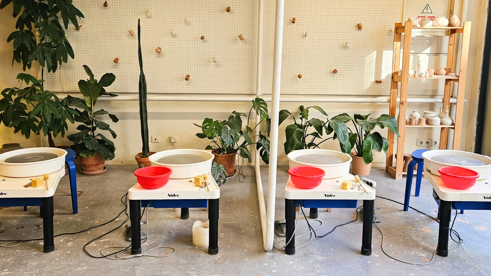 Hall Atelier: Lisbon's creative studio for pottery lovers